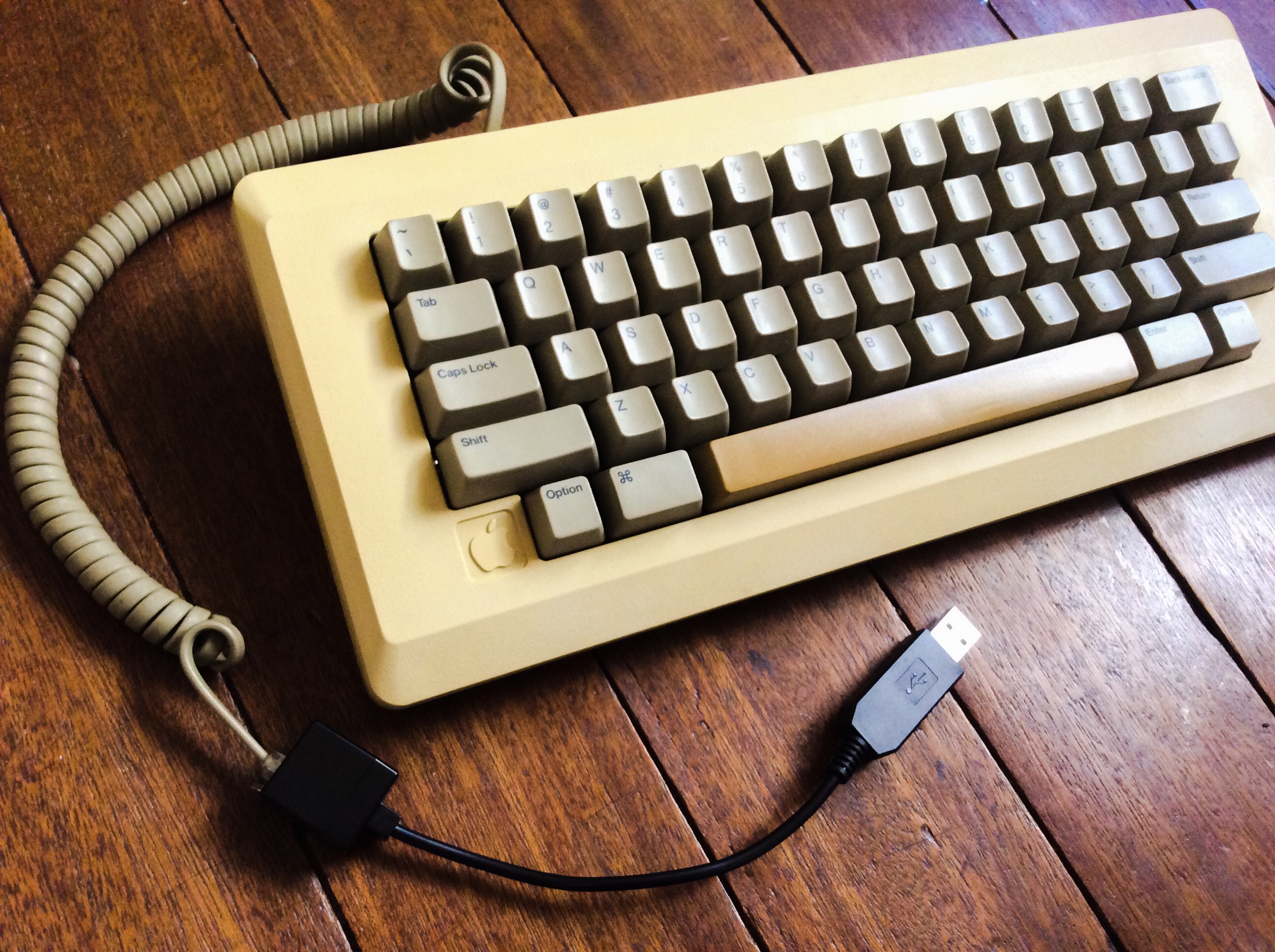 tinkerBOY M0110 Keyboard To USB Converter for the Apple Macintosh 128K ...